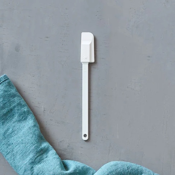 Pampered Chef | Kitchen | New Pampered Chef Mini Skinny Scraper | Poshmark